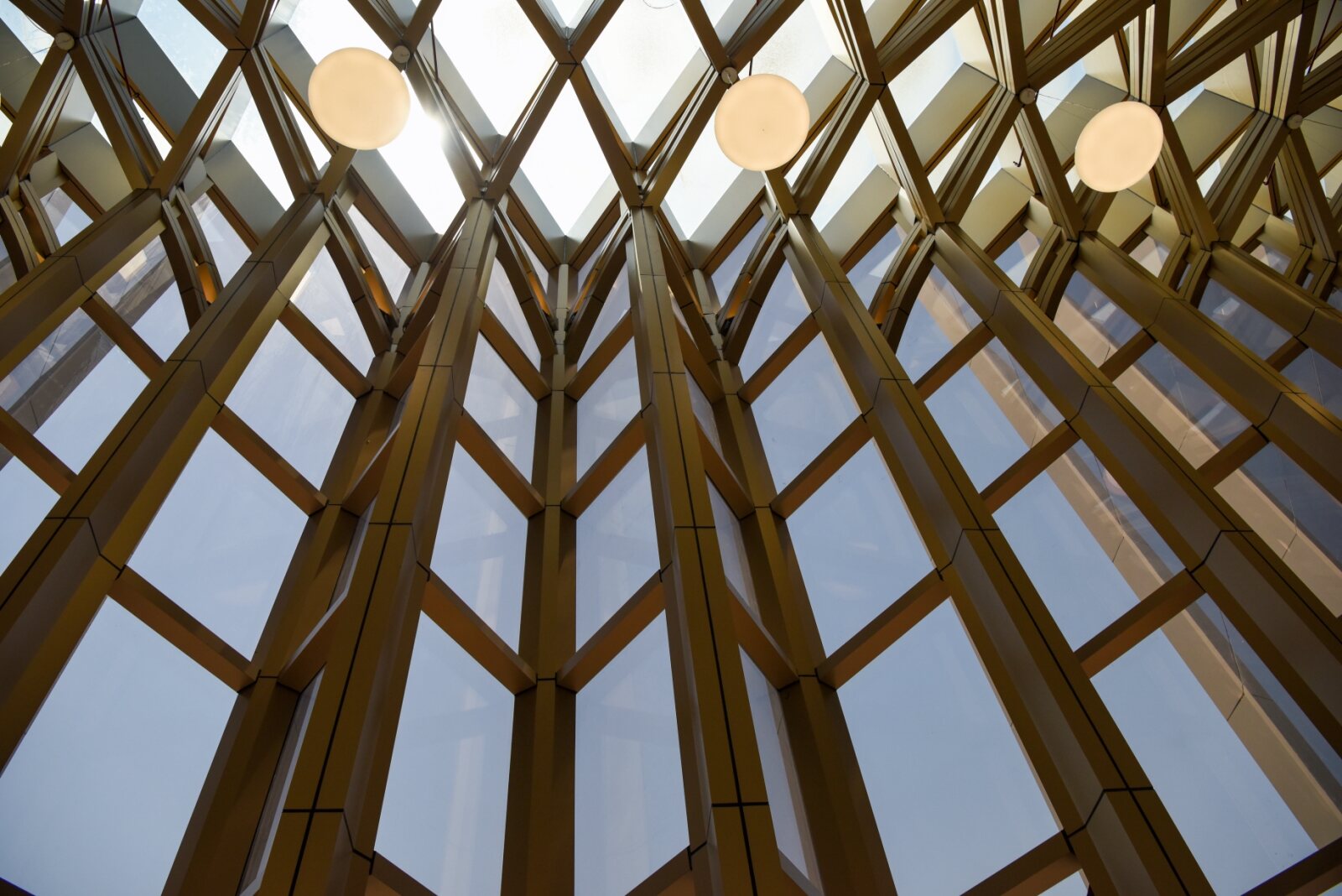 Contact CEN | American University of Sharjah