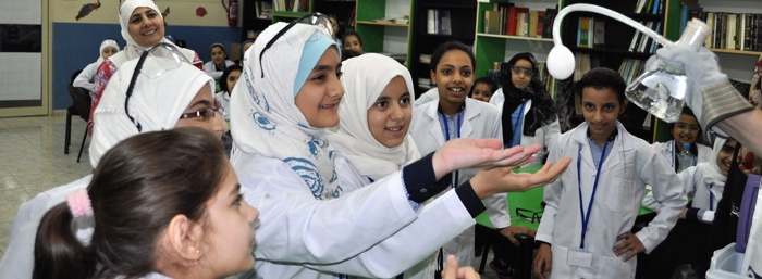 AUS Lab on Wheels highlights inventions of Arab and Muslim world ...